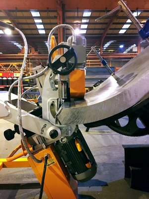 Chanfreineuse d'usinage grandes capacités UZ50 Triumph - MP PLUS